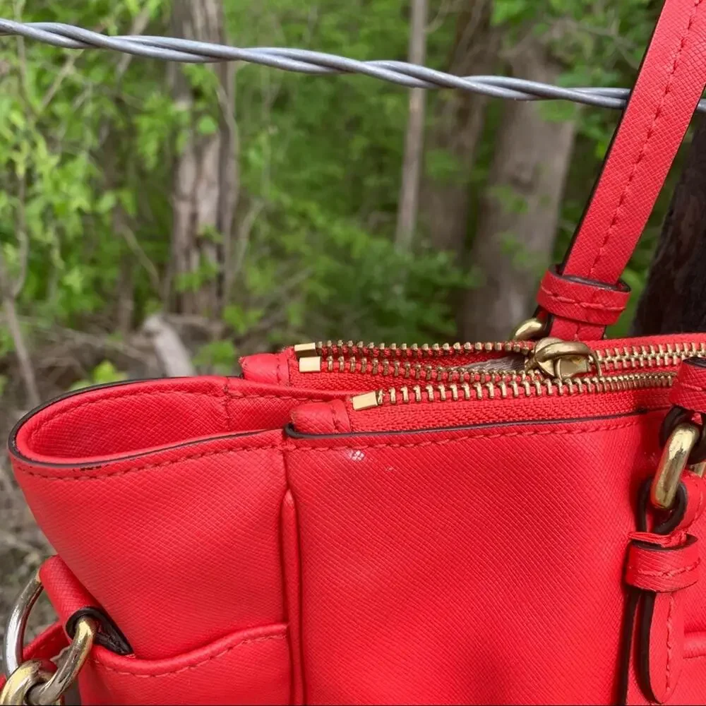 Coach | Bags | Coach Peyton Crossbody Multifunction Bag Purse Red ...